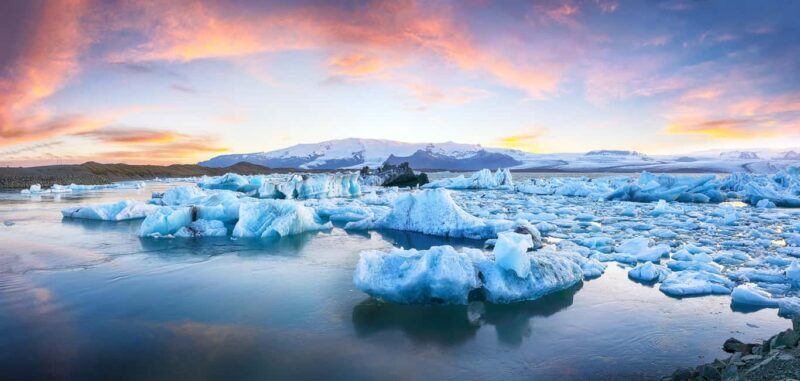 Reykjavik: Glacier Lagoon, Diamond & Black Beach - Transportation & Guide Experience