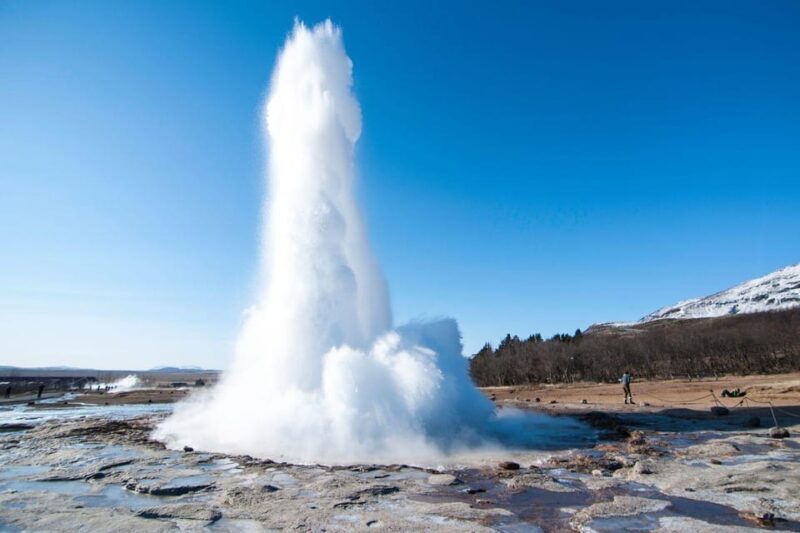 Reykjavik: Golden Circle Super Jeep Tour with Snowmobiling - Key Points