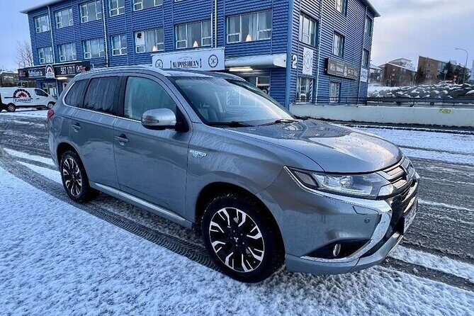 Reykjavik Iceland : Private transfer From / To KEF airport - Booking Process and Customer Service