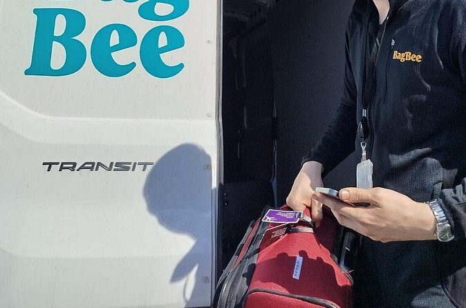 Reykjavík Luggage Transport with Airport Check-in - The Experience in Detail