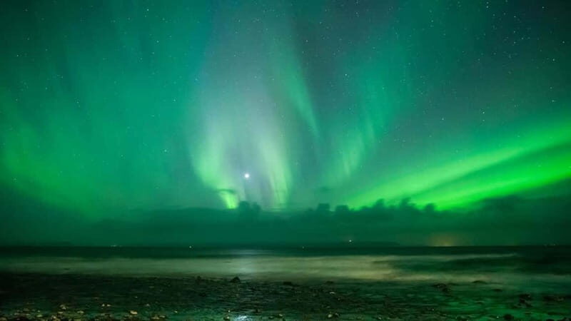 Reykjavik: Northern Lights Adventure Tour with Hot Chocolate - Key Points