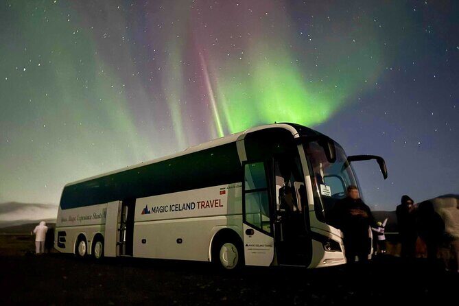 Reykjavik: Northern Lights Comfort Coach with Surprise - Key Points