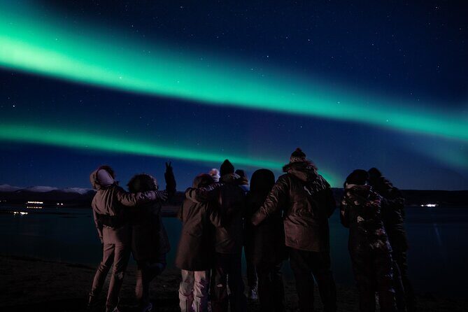 Reykjavik Northern Lights Tour with Professional Photographer - Key Points  