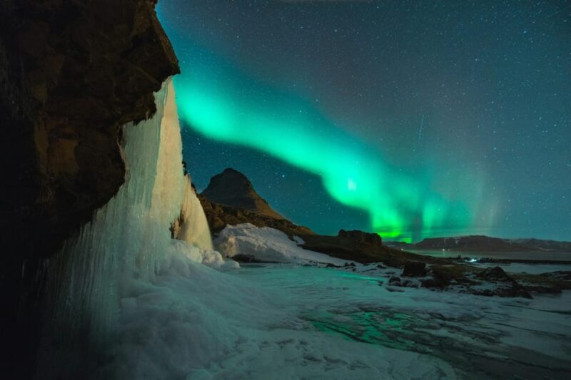 Reykjavik: Small-Group Northern Lights Tour with Pickup - What Makes This Tour Stand Out?