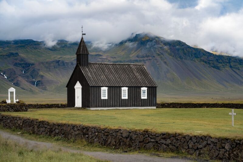 Reykjavik: Snaefellsnes & Mt. Kirkjufell Guided Minibus Tour - Who Should Consider This Tour?