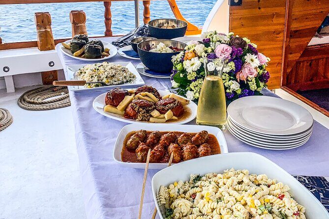 Rhodes Day Cruise (with lunch & unlimited drinks) 5,5 Hours - FAQ