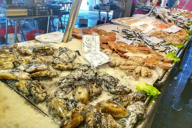 Rialto Market Food Tour: Wine Tasting & Sightseeing in Venice - A Detailed Look at the Rialto Market Food Tour