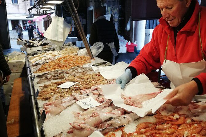 Rialto Market & Seafood Cooking Class in Murano - What Makes This Tour Stand Out?
