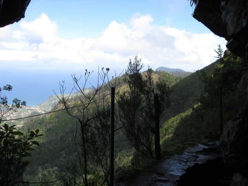 Ribeiro Frio / Portela Full day hike - Authentic Encounters and Guide Insights