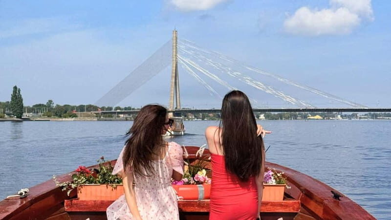 Riga: Canal Boat Tour with Welcome Drink & Audio Guide - FAQ