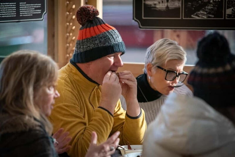 Riga: Central Market Traditional Food Tour in a Small Group - Key Points