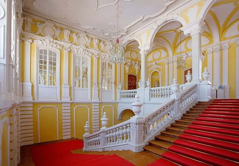 Riga: Rundale, Bauska and Hill of Cross Private Castle Tour - Key Points