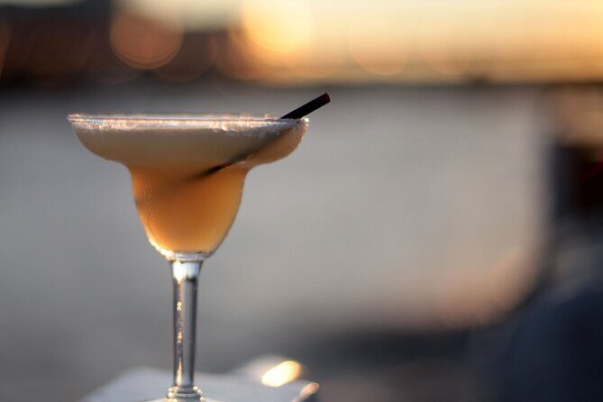 River Thames Evening Cruise with Sparkling wine and Canapés - This cruise is best for travelers who appreciate good views, a touch of elegance, and a lively vibe — all at a reasonable price. Just remember to dress warmly, arrive early, and enjoy the city lights from a fresh, water-bound angle.