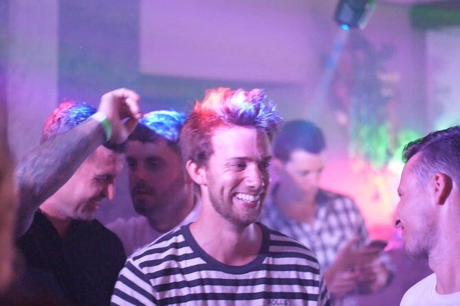 Riviera Bar Crawl Party with Free Shots and VIP Entry - Guides and Experience