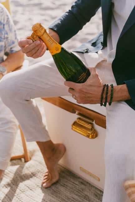 Riviera Suite: Private Beach Lounge and Picnic Set Up - Who Is This Experience Best For?