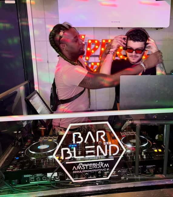 Rockstar for an hour: VIP DJ workshop in a real club - Key Points