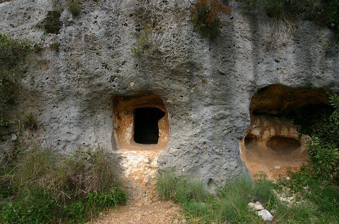 Rocky necropolis of Pantalica half-day walking tour - FAQ about the Pantalica Half-Day Walking Tour