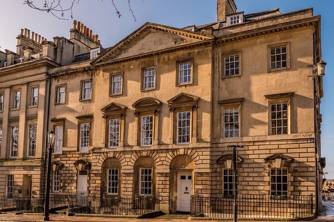 Roman Baths and Bath City Walking Tour - Price and Value