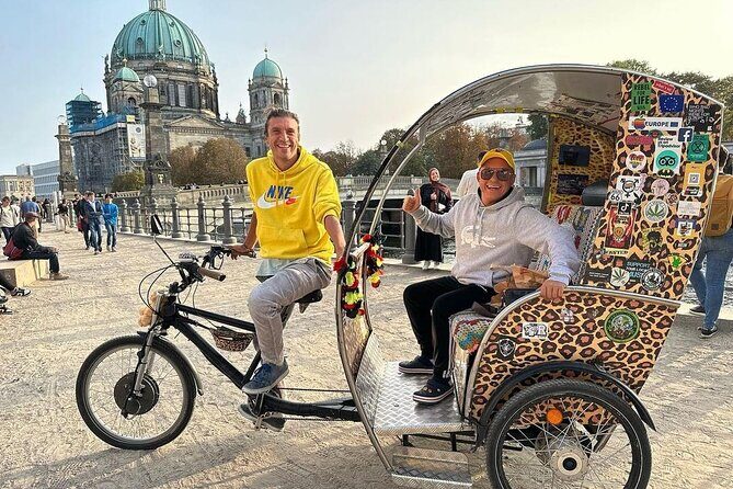 Romantic Berlin Rickshaw City and Photo Tour - incl. pick-up - Itinerary Breakdown: What to Expect at Each Stop
