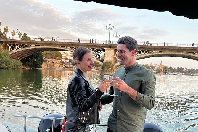 Romantic boat ride 90 min with Möet Chandon - An In-Depth Look at the Romantic Boat Tour