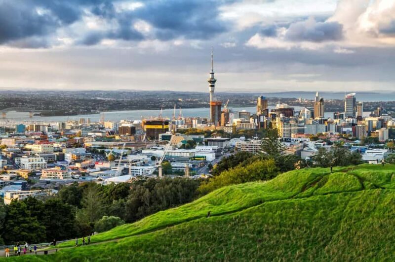 Romantic Charms of Auckland Private Walking Tour - Experience and Guide Quality