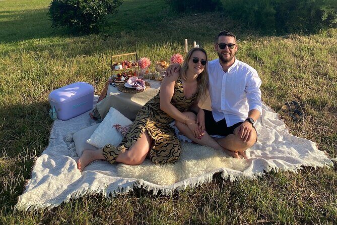 Romantic Picnic - Key Points