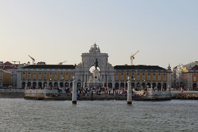 Romantic Private Sailboat in Lisbon for couples - Practical Tips