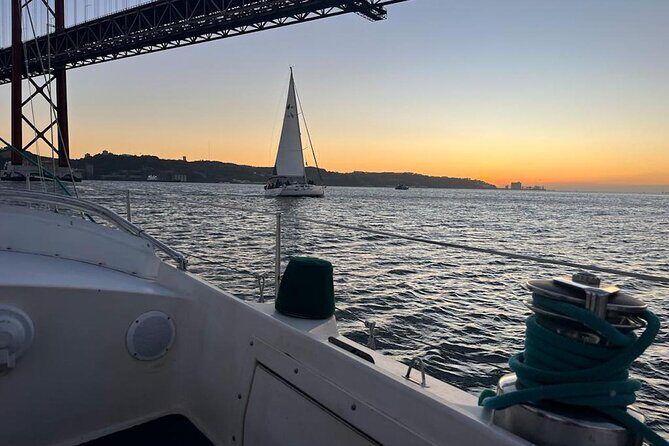 Romantic Sunset Sailing Experience in Lisbon - FAQ