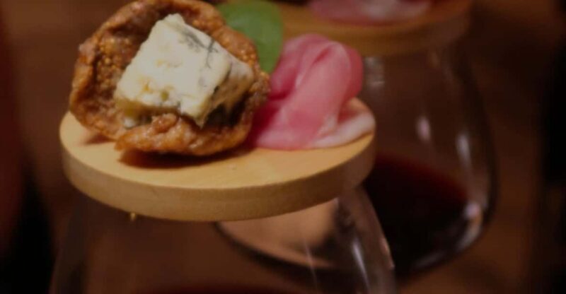 Romantic Wine Tasting Experience at Koccio Valletta - Key Points