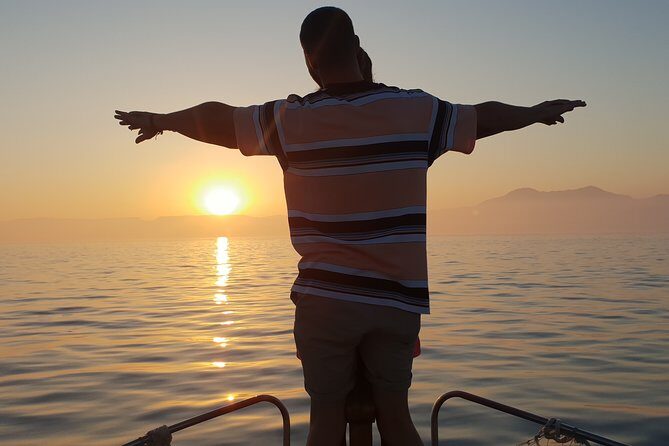 Romatic sea experience (Sunset + overnight + Breakfast) - The Itinerary: What to Expect