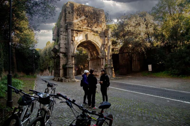 Rome: Appian Way Underground Catacombs Bike Tour with Lunch - Why This Tour Is a Hidden Gem for Rome Visitors