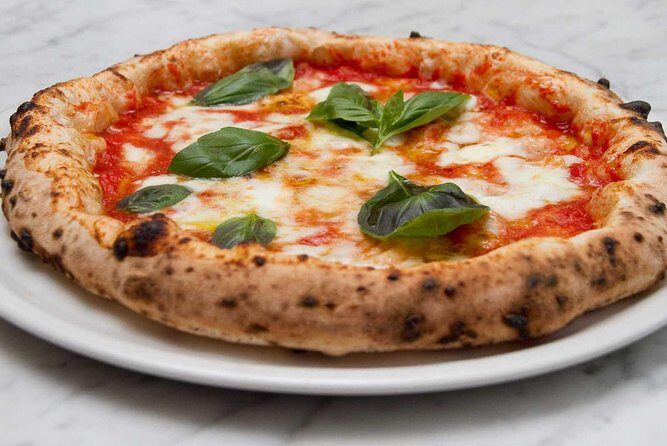 Rome by night with pizza & gelato ( minimum 2 people) - FAQs