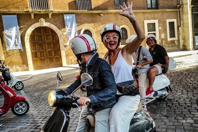 Rome by Vespa: Classic Rome Tour with Pick up - The Itinerary: What to Expect