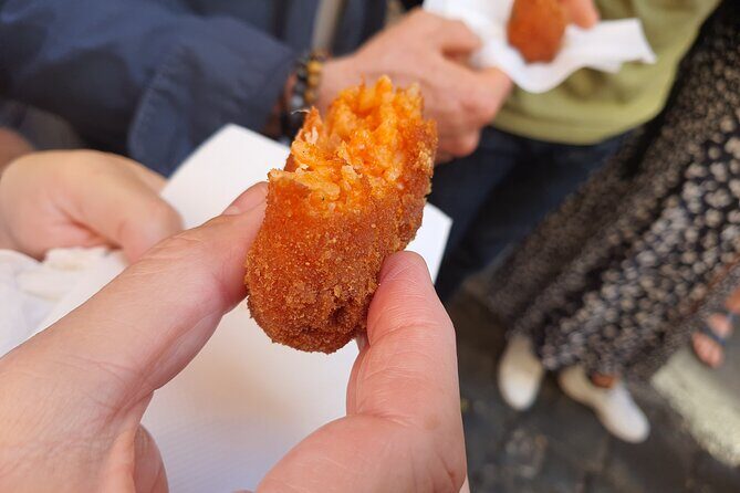 Rome City Center Largest Farmers Market and Street Food Tour - Exploring the Vatican and Passetto di Borgo