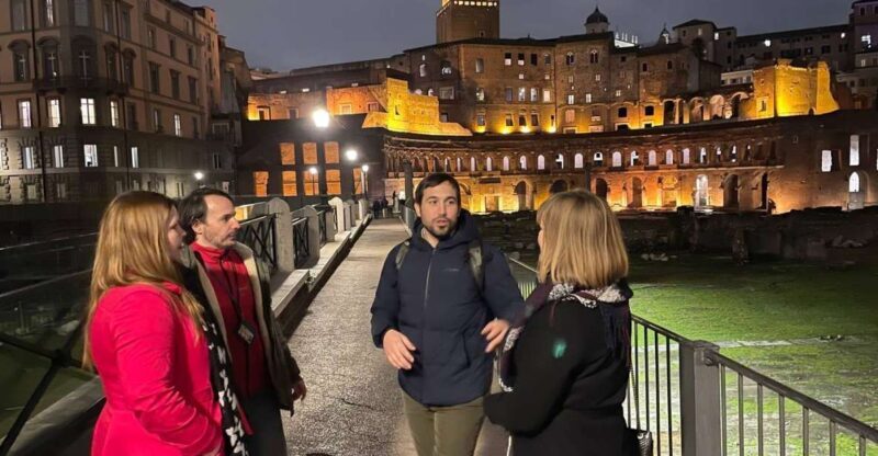 Rome: City Highlights Small Group Walking Tour by Night - Key Points: