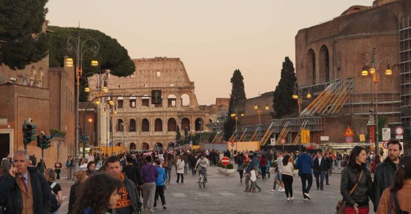 Rome: Colosseum, Roman Forum & Trajan's Market Exterior Tour - The Experience from a Traveler’s Perspective