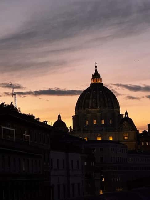 Rome: Evening Tour of Passetto di Borgo and Audio Guide App - Key Points