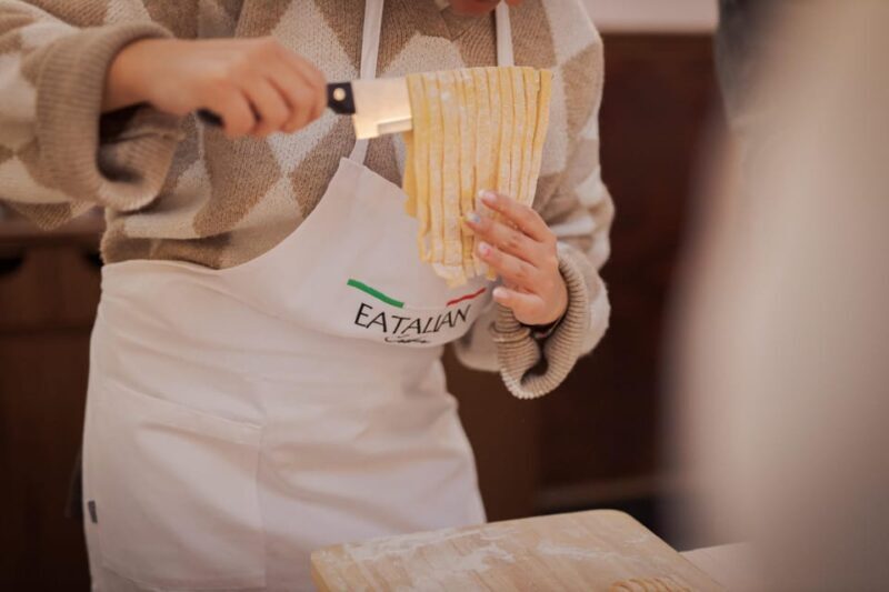 Rome: Fettuccine Pasta Cooking Class in Rome's City Center - Why This Experience Works