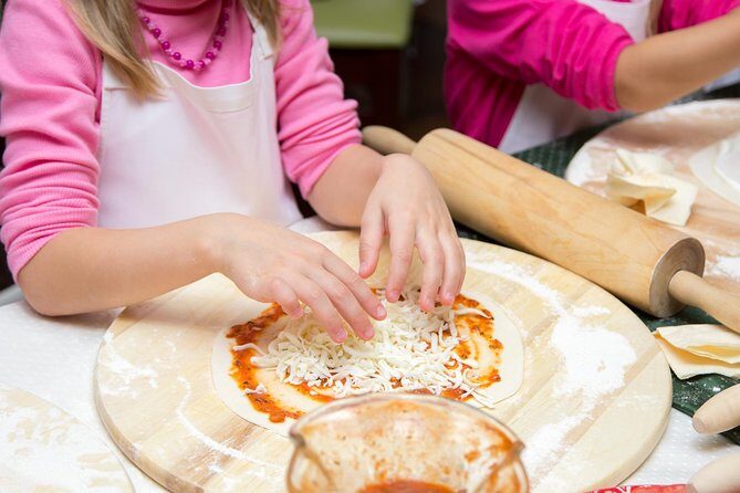 Rome For Kids: Small Group Pizza Making Class - Who Should Consider This Tour?