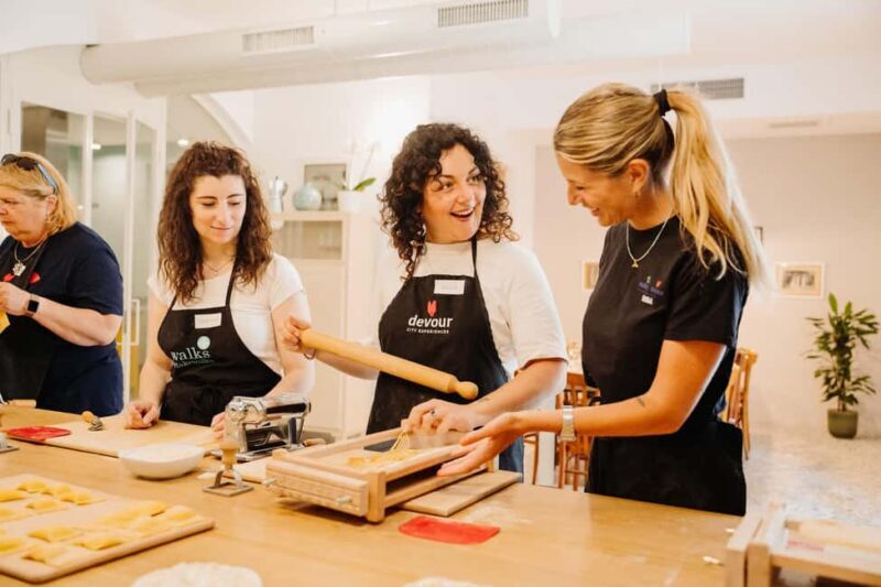 Rome: Fresh Pasta-Making Class with Wine and Gelato - Key Points