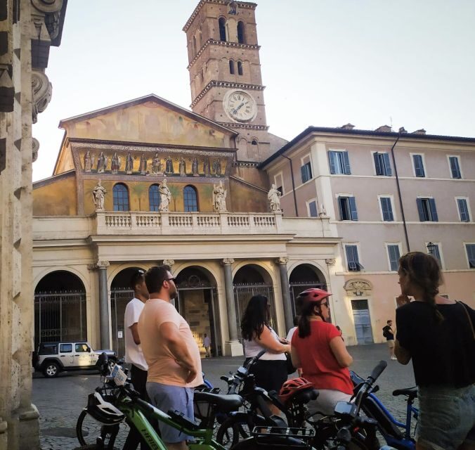 Rome :guided night e-bike tour with typical ice-cream - An Authentic Look at Rome by Night on E-Bike