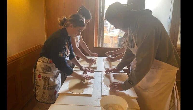 Rome: Hands-On Pasta & Tiramisu Class - FAQ