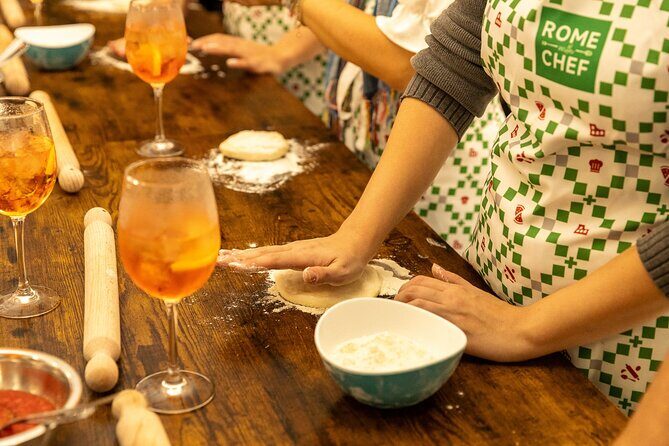 Rome: Hands-On Pizza Making Class with Spritz Mixology - Practical Details