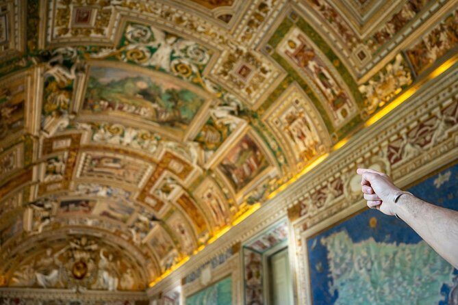Rome in 2 Days Tour with Forum Colosseum Trevi Fountain Vatican & Sistine Chapel - The Itinerary: What to Expect Day by Day