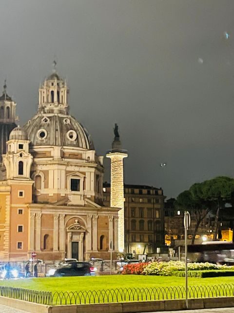 Rome: Nighttime Tour Outside the Colosseum with Local Guide - A Detailed Look at the Rome Nighttime Tour Outside the Colosseum