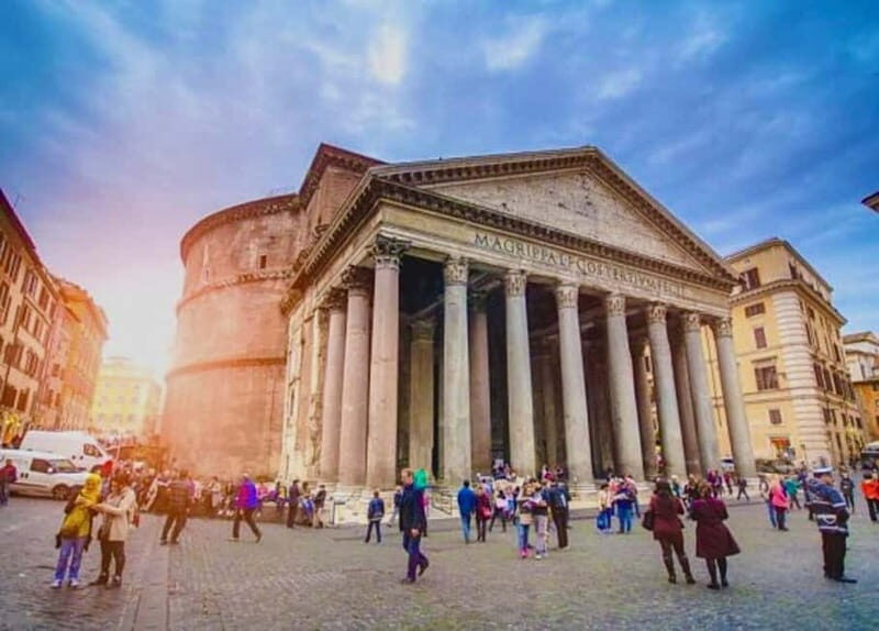 Rome: Pantheon Entry Ticket With Interactive App + Host - Key Points