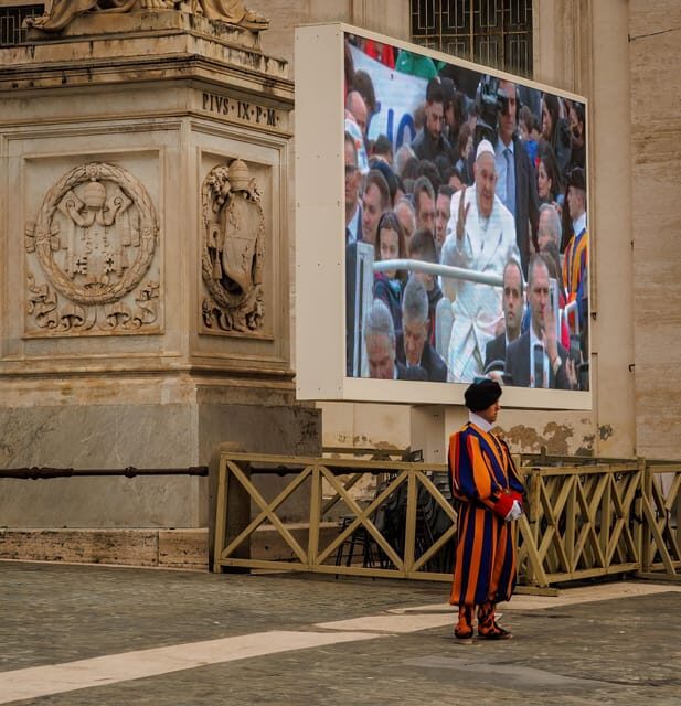 Rome: Papal Audience Tour With Reserved Access - The Sum Up