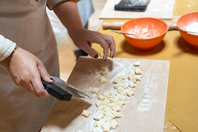 Rome: Pasta and tiramisu class with wine pairing at Come Na Vorta - An In-Depth Look at the Tour
