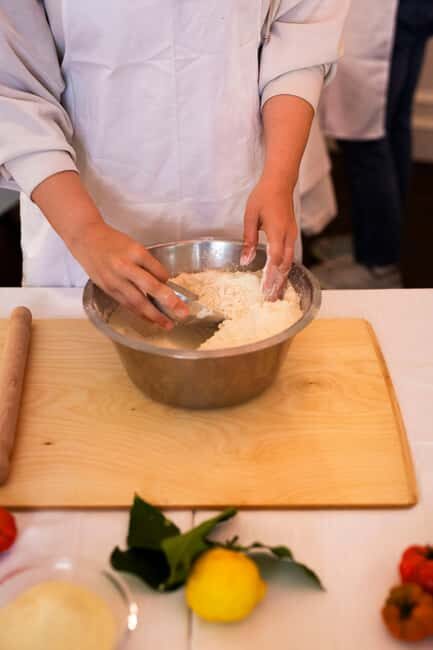 Rome: pasta and tiramisu cooking class in the city center - Making the Perfect Tiramisu