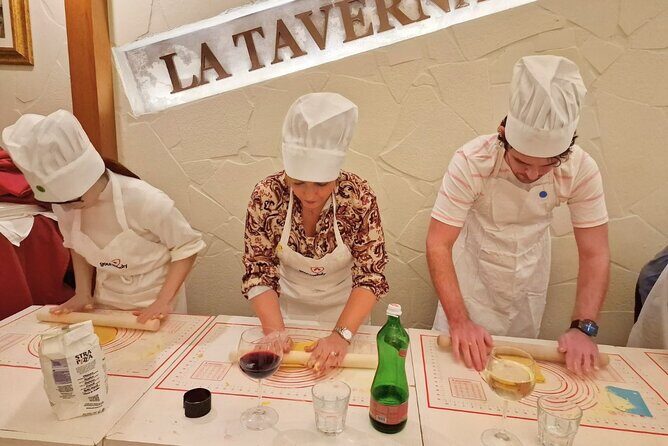 Rome: Pasta Cooking Class, Dinner & Wine in Authentic Restaurant - Key Points  